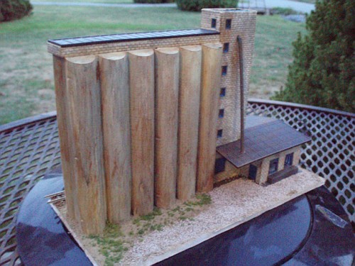 Photo: n scale grain silo (1) | N Scale album | Modelerscorner | Fotki ...