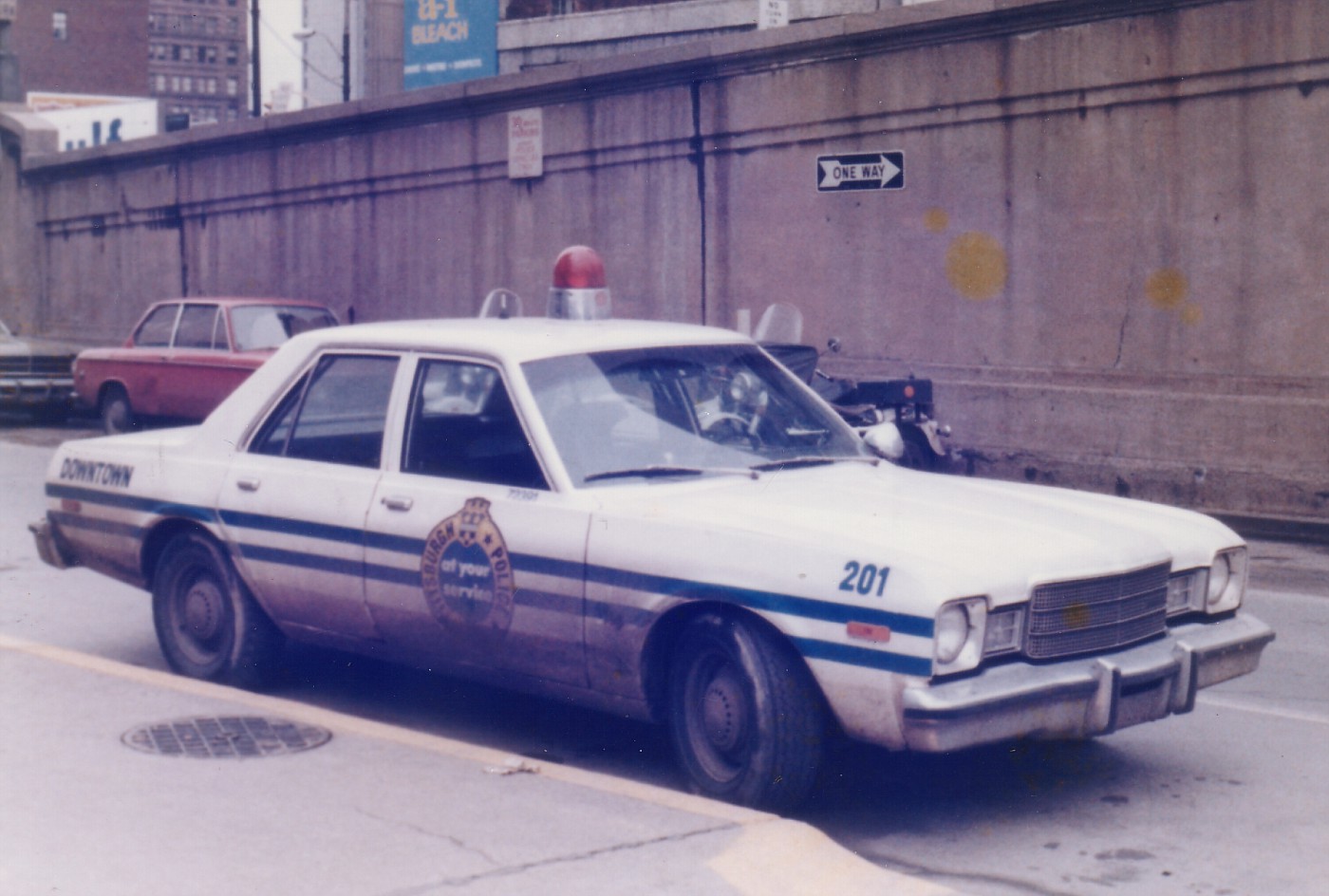 copcar dot com - The home of the American Police Car - Photo Archives
