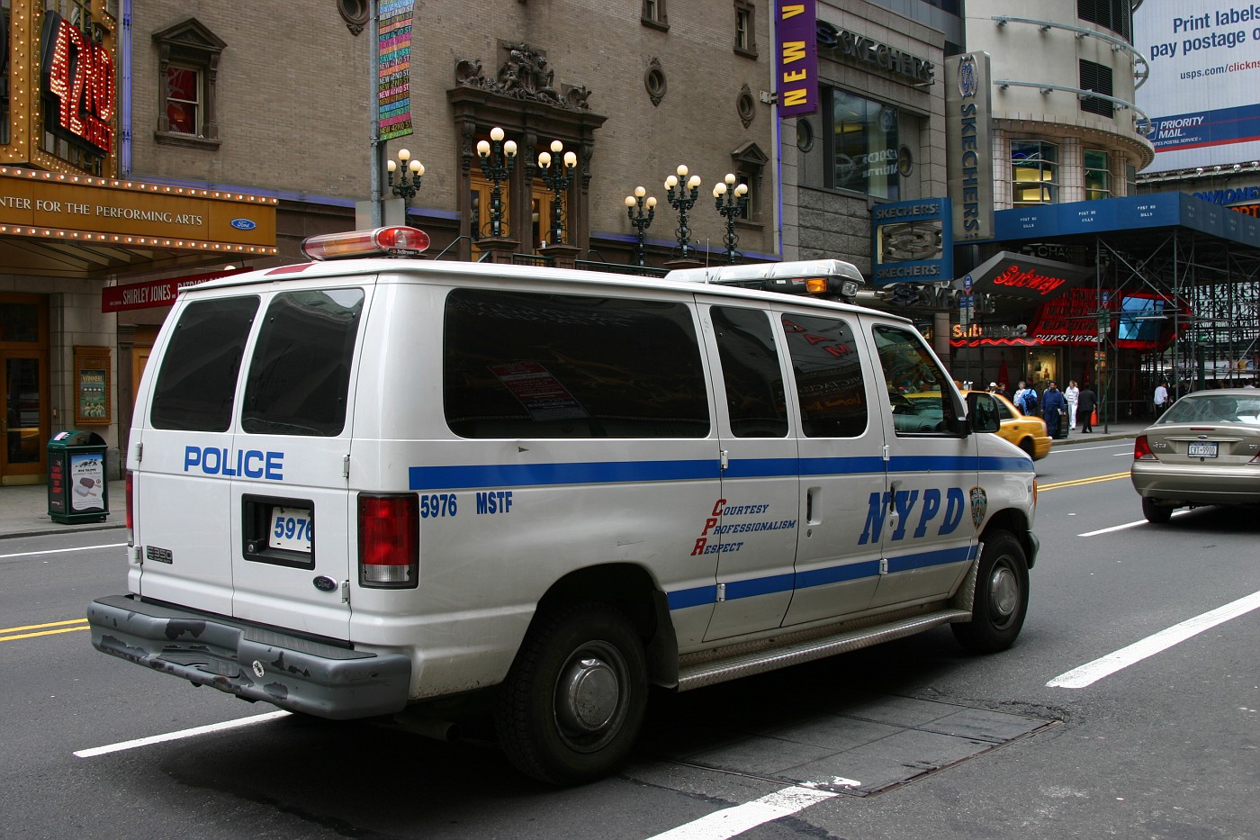 copcar dot com - The home of the American Police Car - Photo Archives