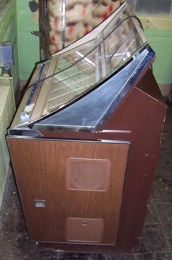 Photo: RAJAN-71293d | 1965 Rowe-AMI JAN Diplomat Jukebox - S/N 712937 ...