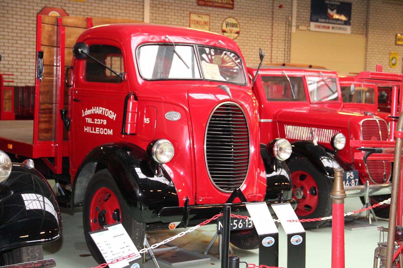 Photo: 1938 Ford Typ 950-817W Truck 06 | DeHartogh's Museum, Hillegom ...