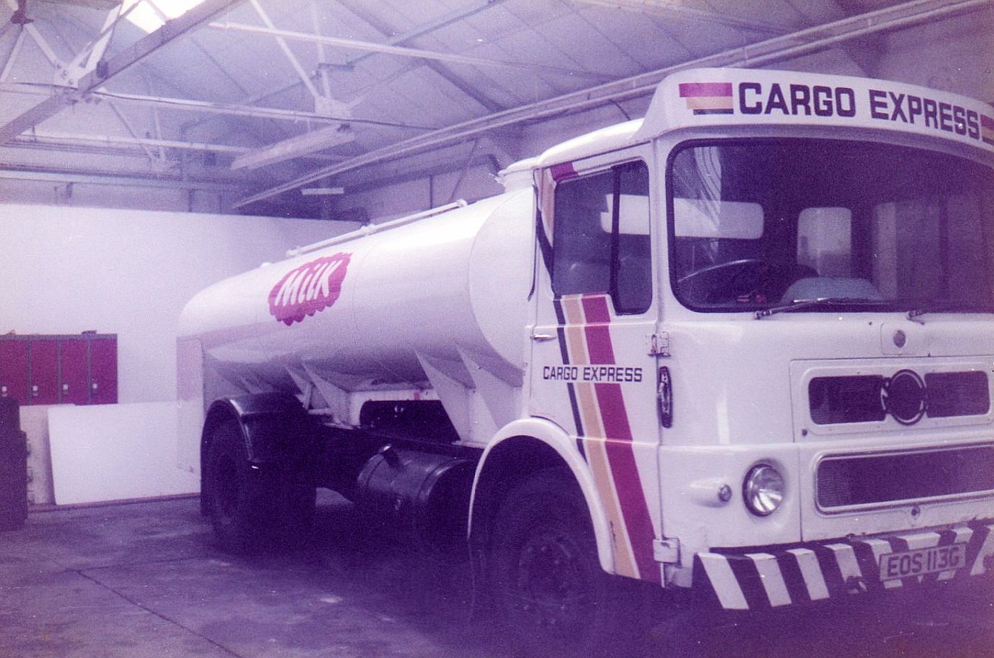 Photo: EOS 113G Seddon Diesel 4x2 rigid milk tanker | McCall ...