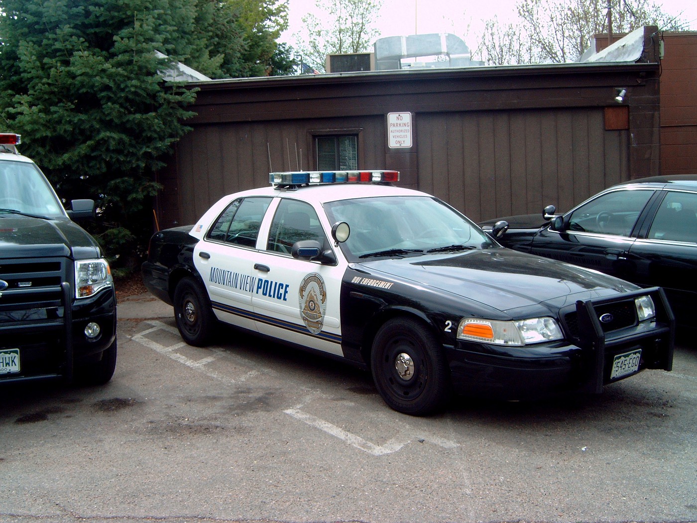 copcar dot com - The home of the American Police Car - Photo Archives