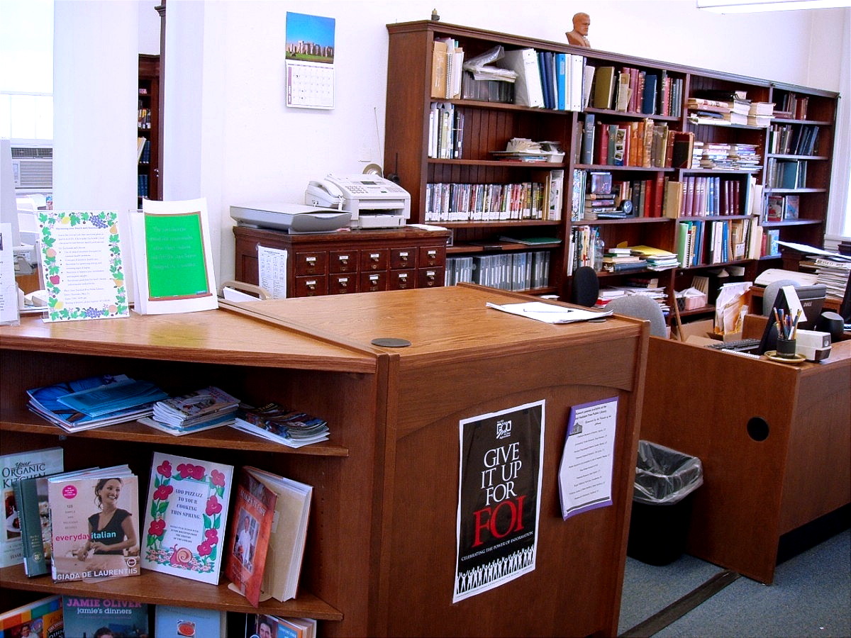 Photo: MOODUS - EAST HADDAM FREE PUBLIC LIBRARY - 14 | EAST HADDAM ...