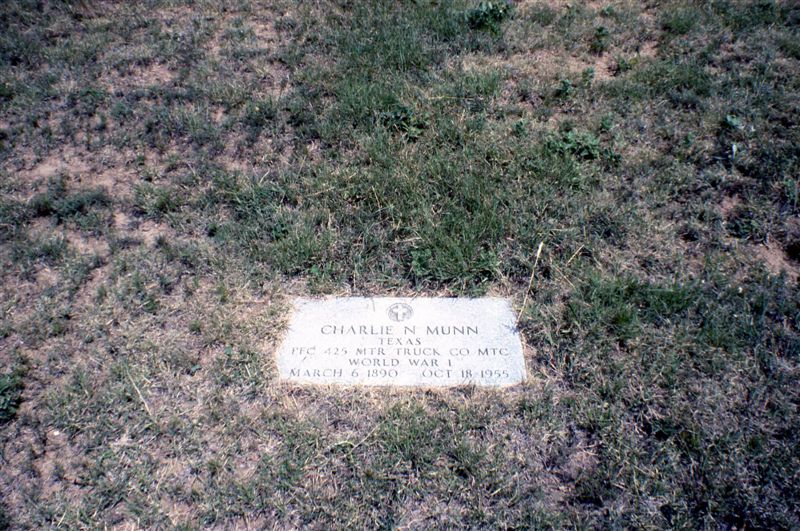 Photo: Charlie N. Munn grave, Goodnight, Armstrong County, Texas | Munn ...