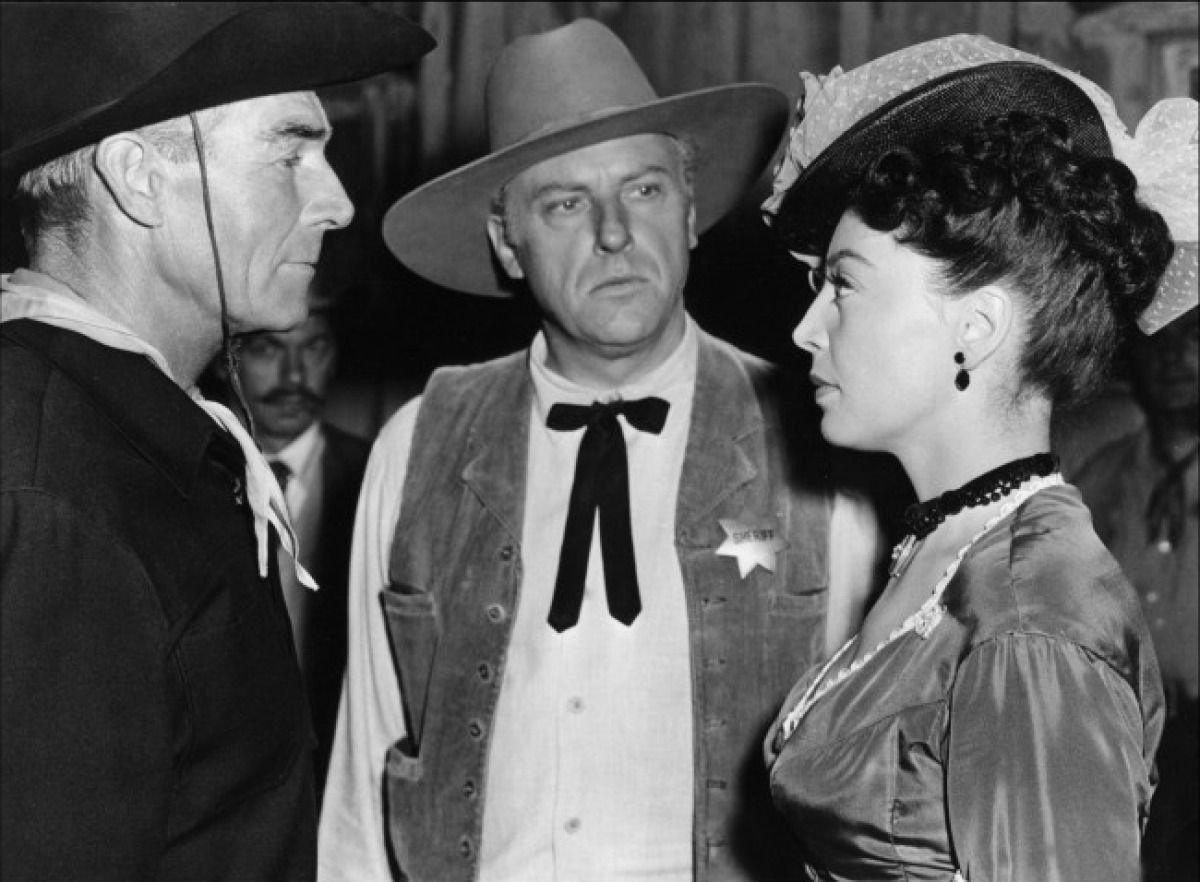 Photo: Randolph Scott, Howard Petrie, Marie Windsor The Bounty Hunter ...