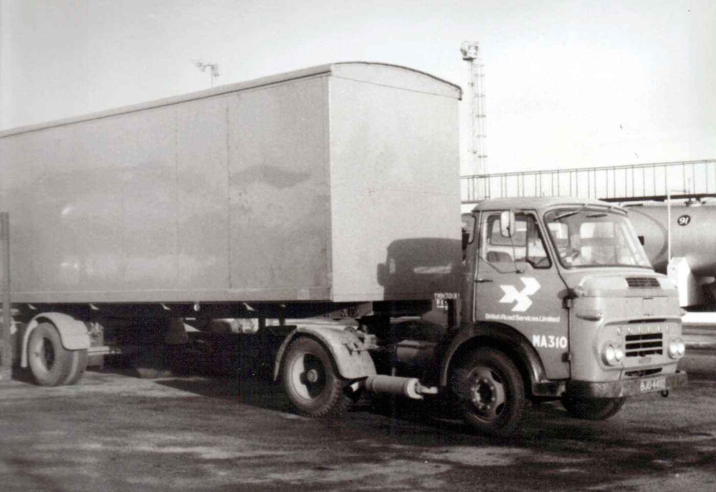 Photo: BJO440D Commer 2 stroke no. MA310 of Oxford depot | Midlands BRS ...