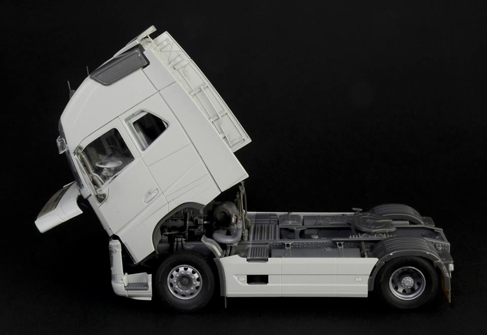 Italeri 2019 Volvo FH4 album | Dutch Model Truck Club | Fotki.com ...
