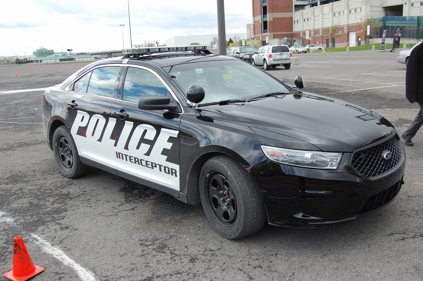 copcar dot com - The home of the American Police Car - Photo Archives