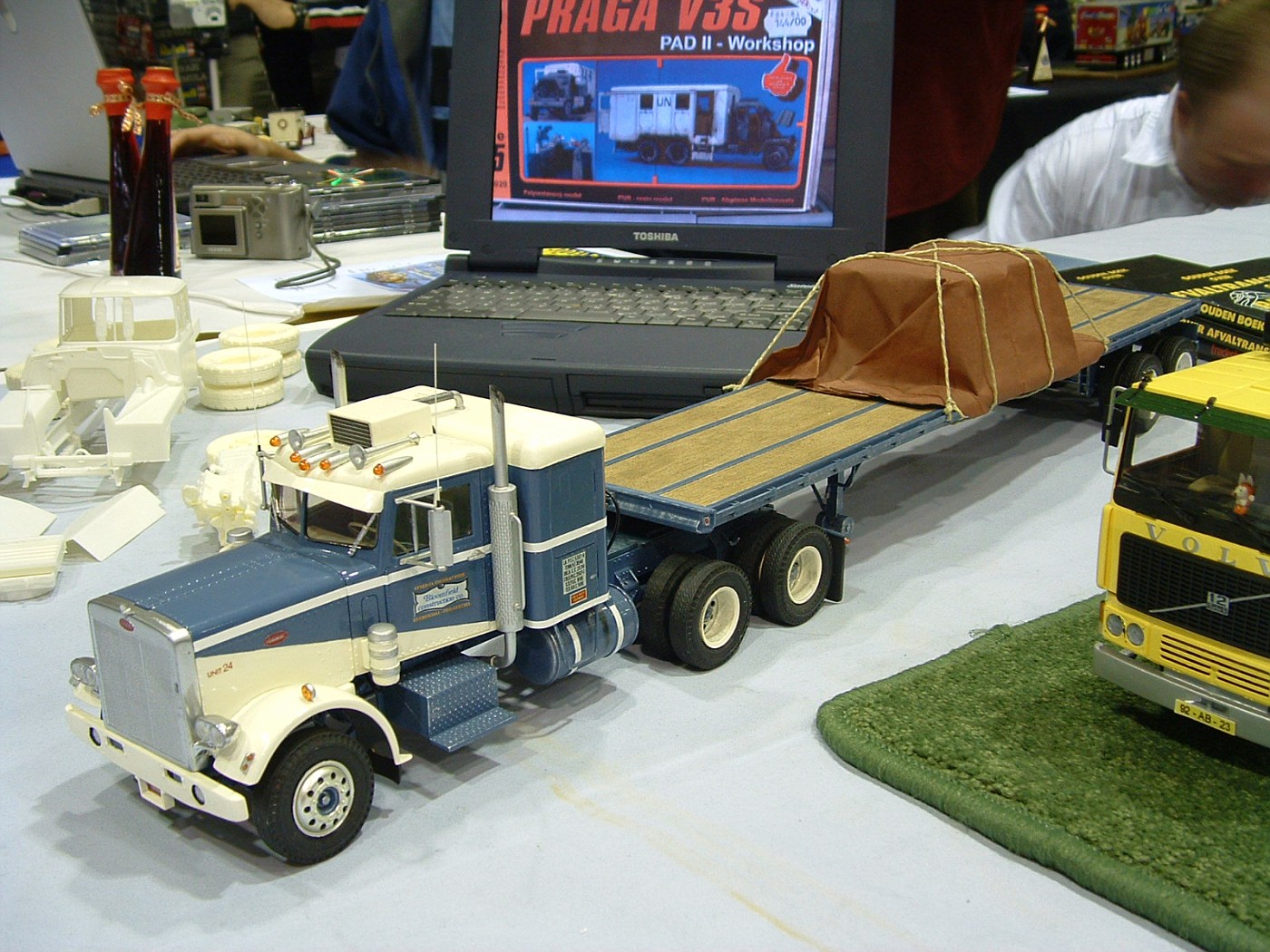 Peterbilt 359 Little Window album | Dutch Model Truck Club | Fotki.com ...