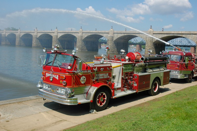 Photo: 1966 Mack C95 Open Cab | Fire Truck Muster album | Daven | Fotki ...