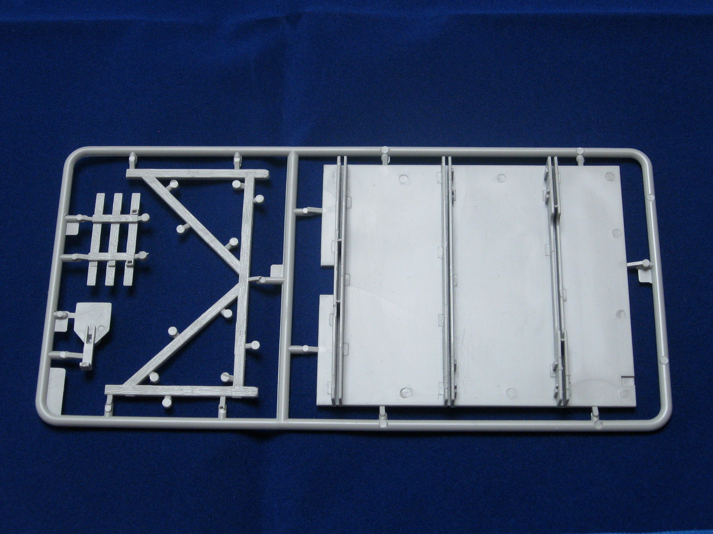 Photo: frame G1 (1) | 2402 Bedford 'OSBT' Tipper Emhar 1-24 album ...