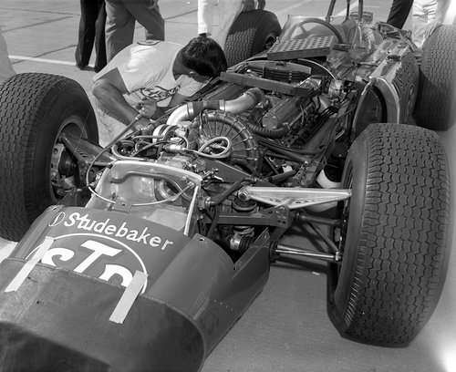 Photo: 1964-386-Novi-4wheeler-engine | Indy Car Roadsters Indianapolis ...