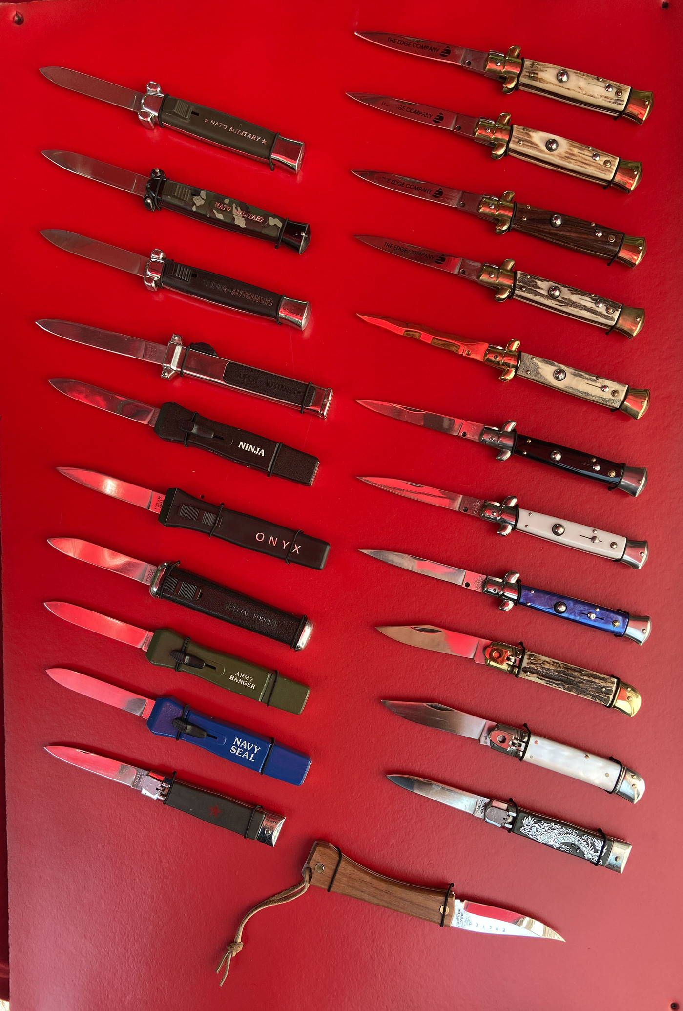 Photo: 1658344914479 | Edge Company Knives & Catalogs album | switch67 ...