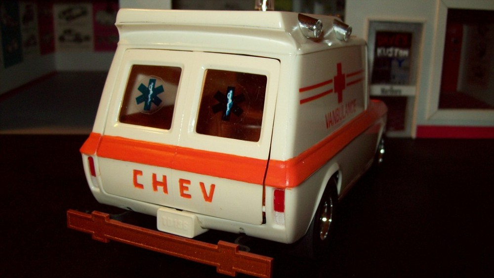 MONOGRAM Vanbulance #2214 album | DRASTIC PLASTICS MODEL CAR CLUB ...