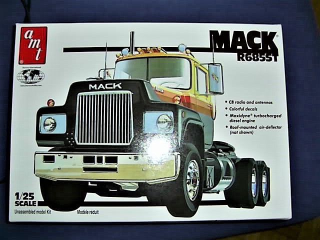 Photo: 1 | 38683 Mack R685st (1:25) album | Dutch Model Truck Club ...