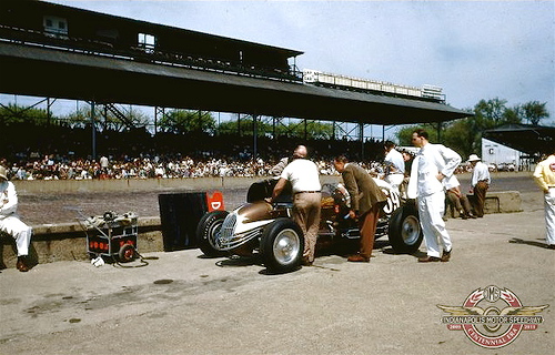 Photo: 1950 Kurtis Kraft KK2000 # 69 Brown Motors - Duke Dinsmore ...