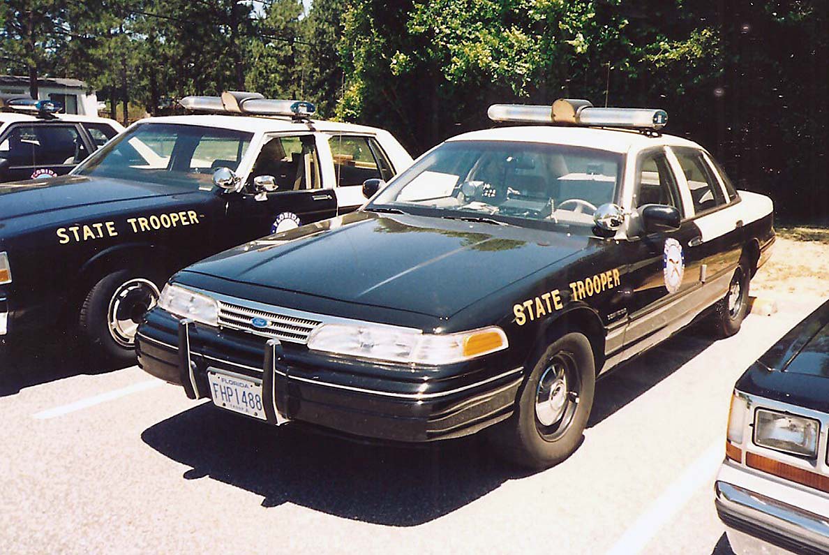 copcar dot com - The home of the American Police Car - Photo Archives
