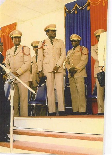 Photo: Col Lacrete, Col Dadompré, Col Acedius St. Louis. | Militaires d ...