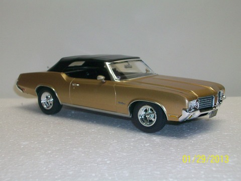 Photo: 100 1384 | Revell 1972 Olsmobile Cutlass Supreme Convertible ...