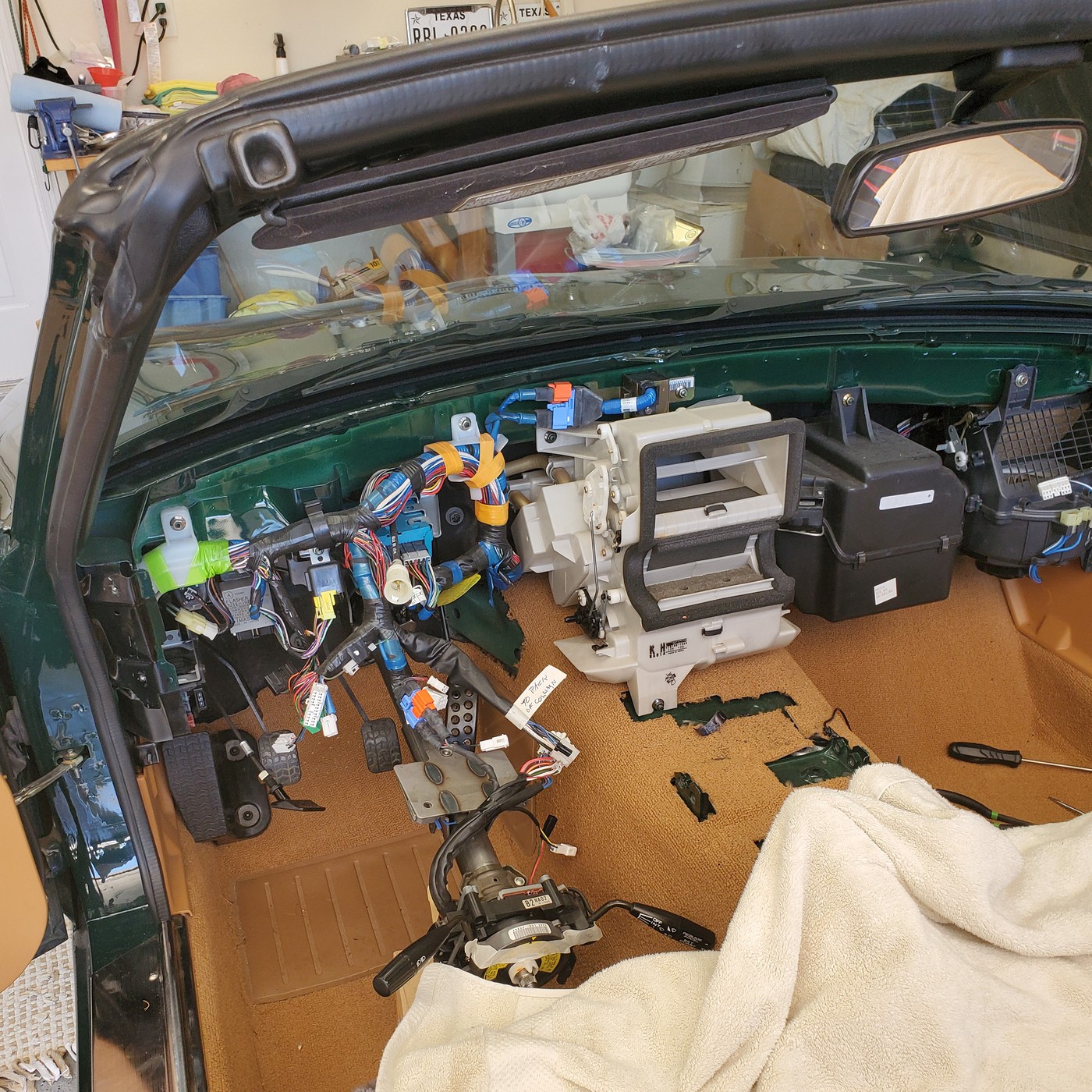 Help me figure out where these plugs go - MX-5 Miata Forum