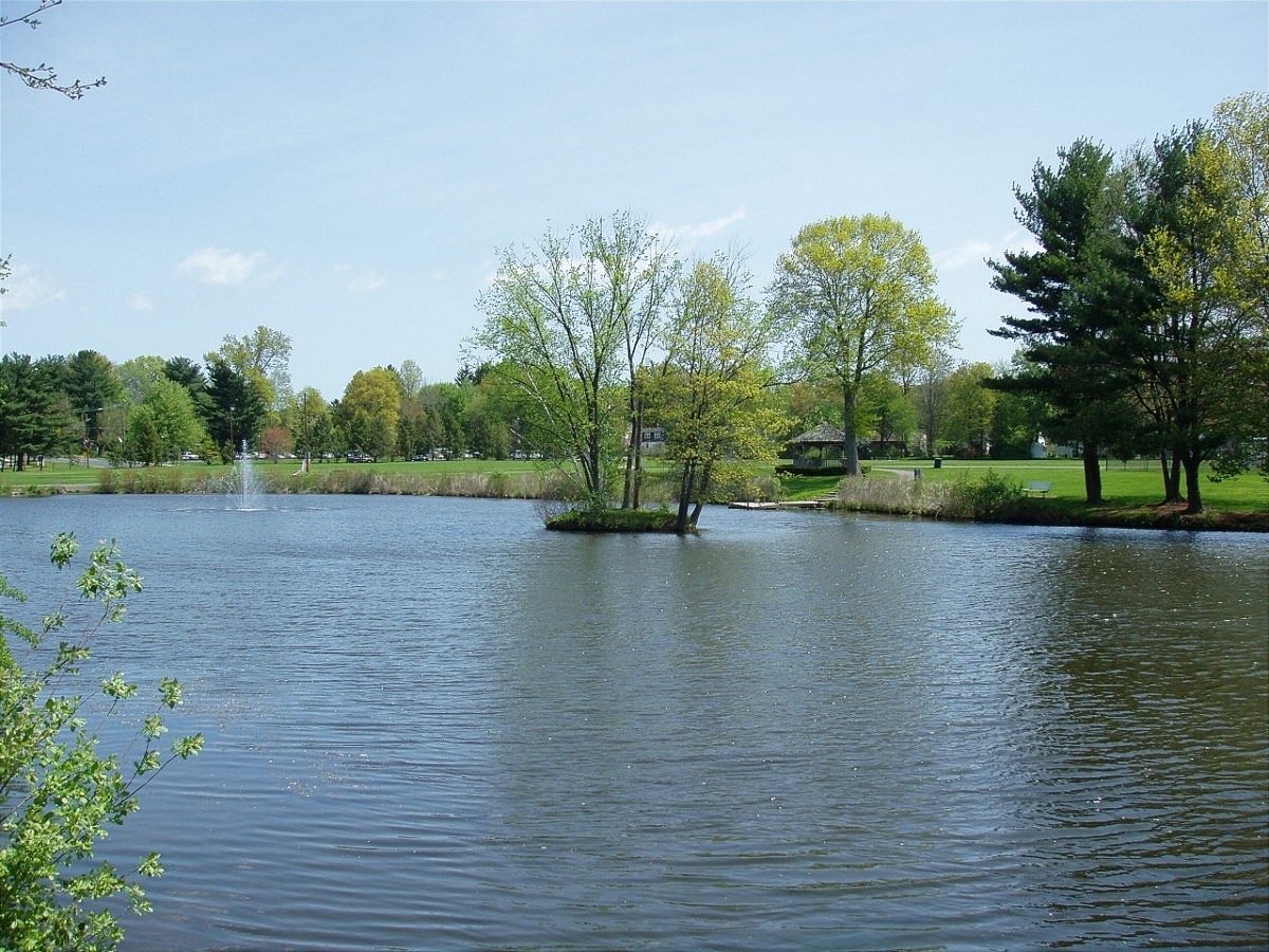 Photo: NEWINGTON - MILL POND PARK - 02 | NEWINGTON, CT album | Jerry ...