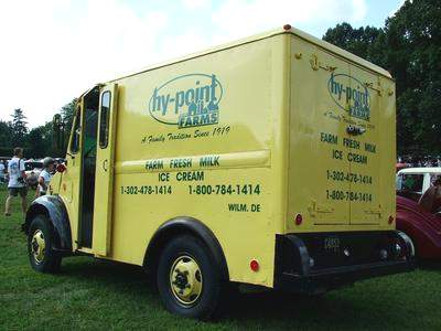 Photo: Divco hy-point FARMS 1960 Milk Truck | Divco delivery trucks ...